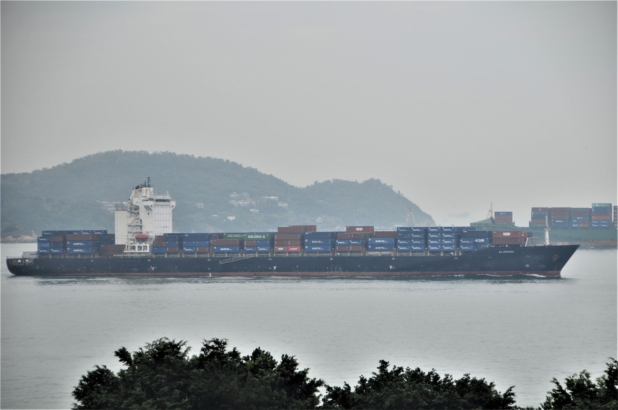 HMM drops planned Durban call on new Far East-India-Latin America ...